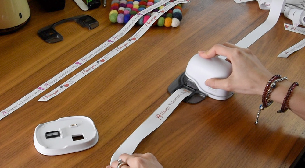 Using the Ribbon Guide with the COLOP e-mark and e-mark create handheld printers. | JPPlus